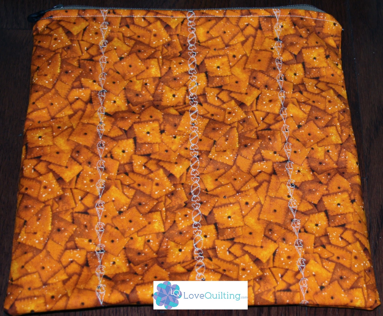 Quilting by the Beach: Free Tutorial Tuesday - Re-Useable Snack Bag