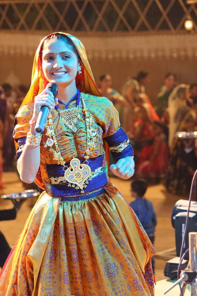 DJ Super Hit Gujarati Song Free Download Latest Mp3 Geet Live Garaba ...