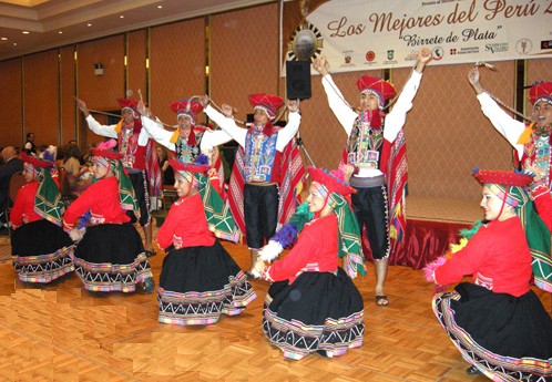danzas y comidas del peru: el huayno