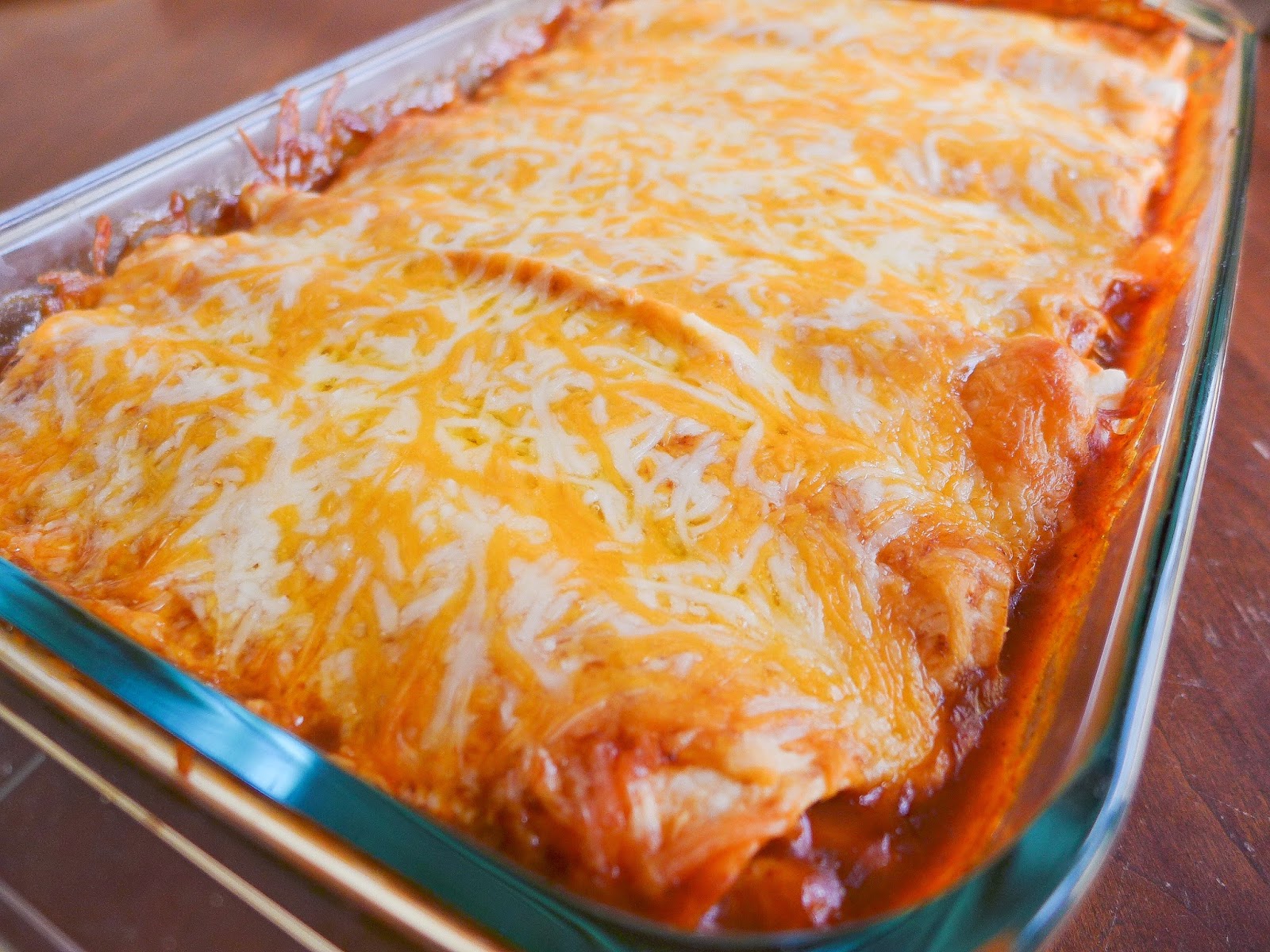Dimples & Delights: Awesome Chicken Enchiladas