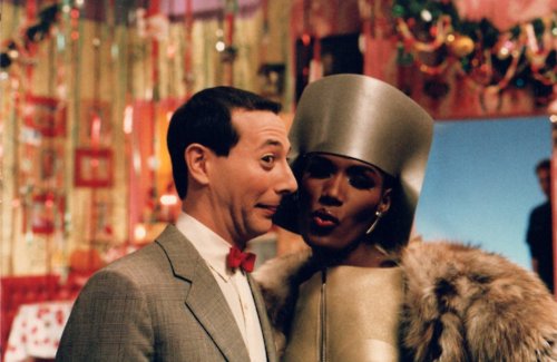 psychobuildings blog: Grace Jones Karaoke Medley