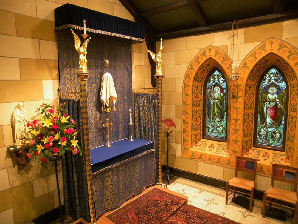 ἀναστόμωσις: Sarum Blue