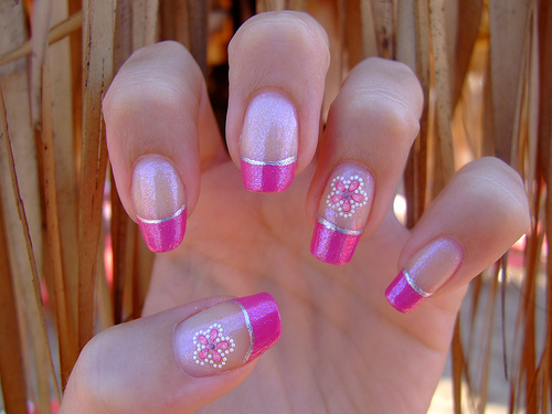 Lakiranje noktiju - pink nokti slike |UKRASAVANJE NOKTIJU