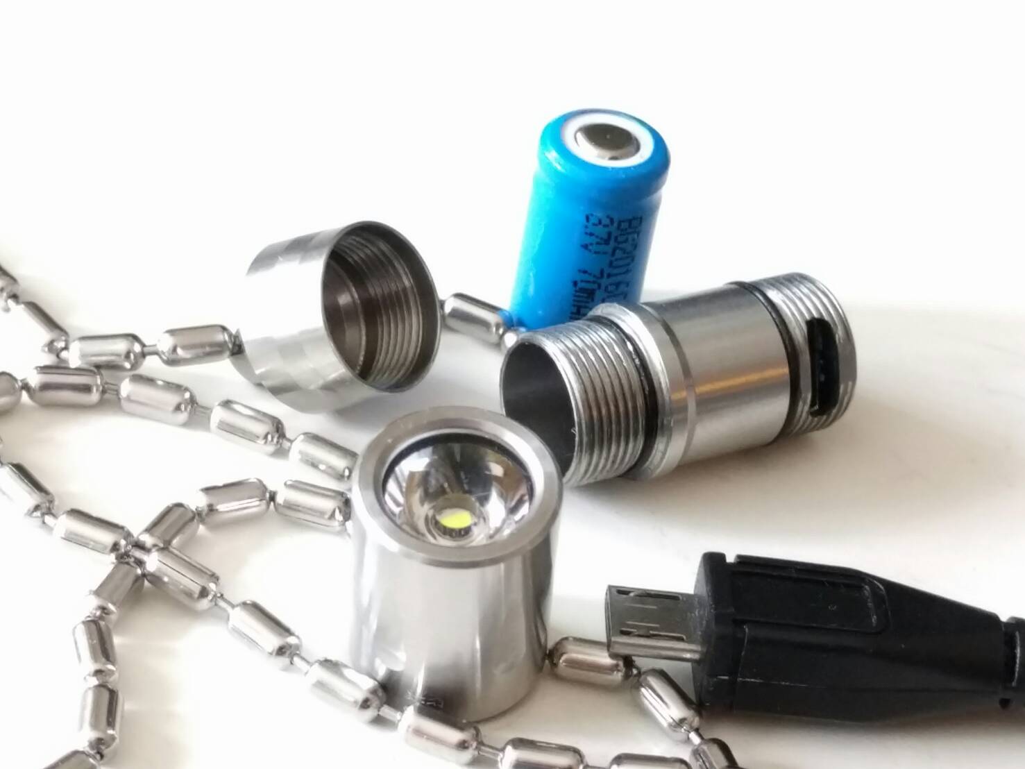 Best Flashlights Choices: Best Micro Flashlight, Super Deal - $20 Only!