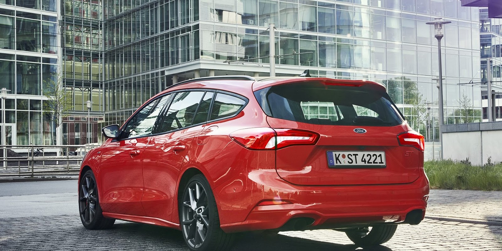 [update]Novo Ford Focus ST SW | Quatro rodas e um volante!