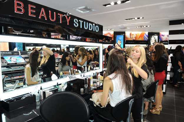 7 things makeup artists do when shopping in SEPHORA!