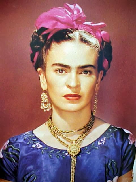 LES CAPRICES DE NINA: ACTU : SOUS LA MOUSTACHE DE FRIDA KAHLO...