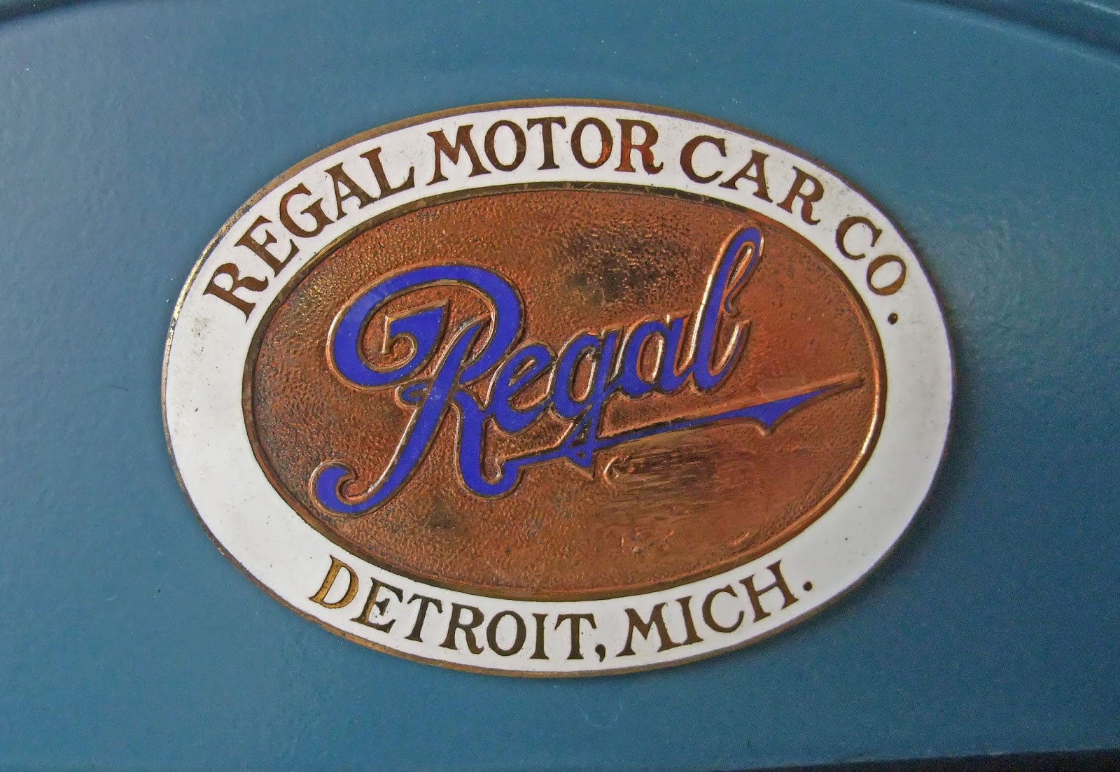 American Auto Emblems: REGAL
