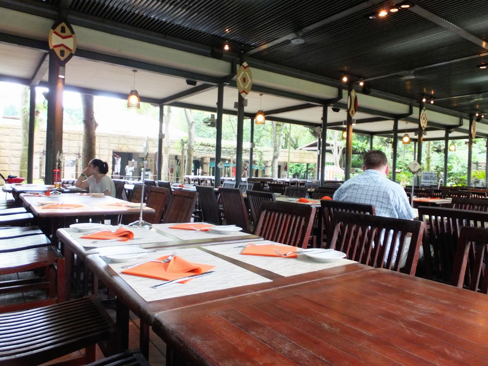 27 Thousand Waves: Day 1: Singapore in 36 hours!