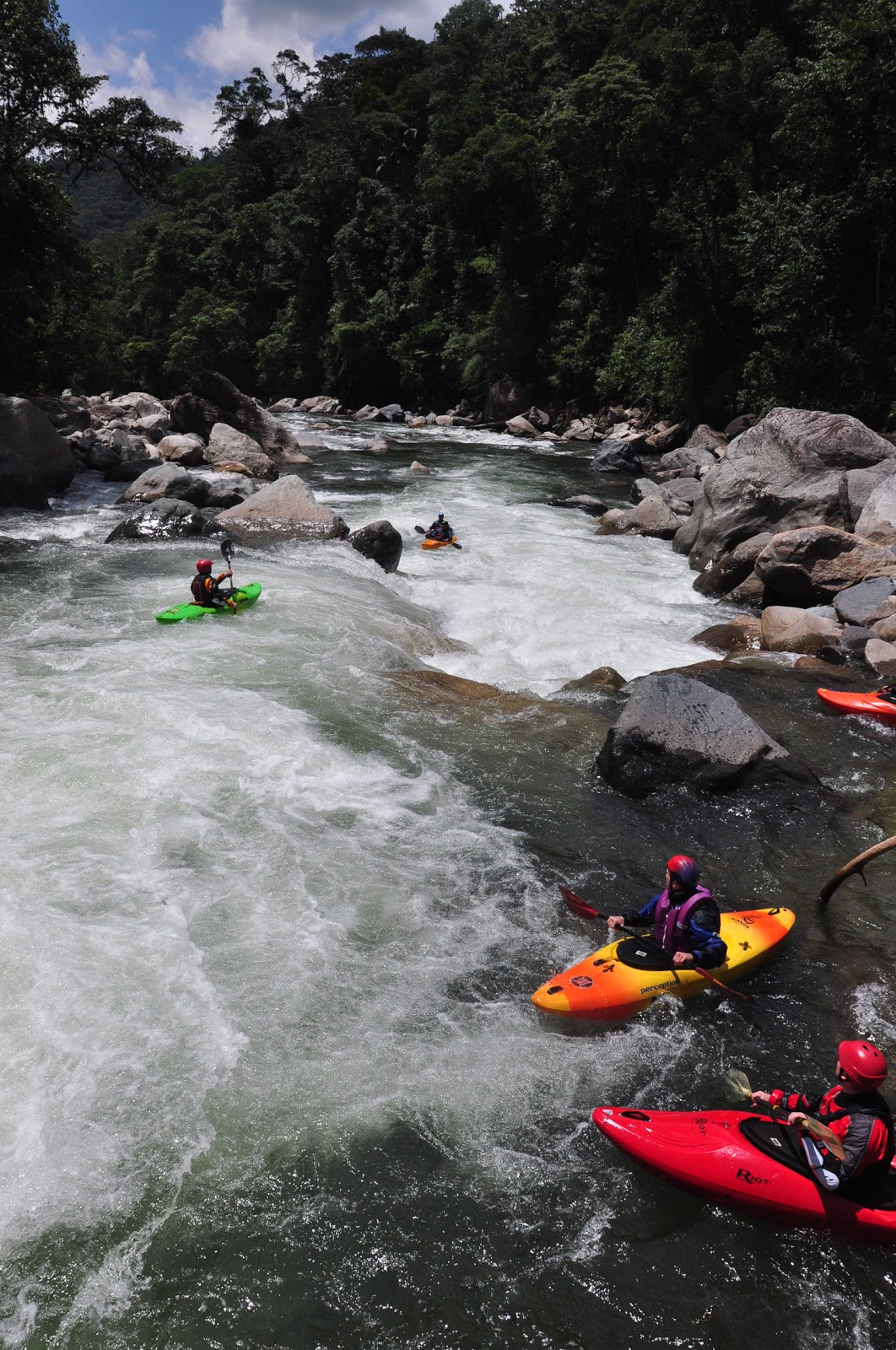 Kayak ecuador rivers with BOOFSESSIONS: Kayaking Ecuador, World Class ...