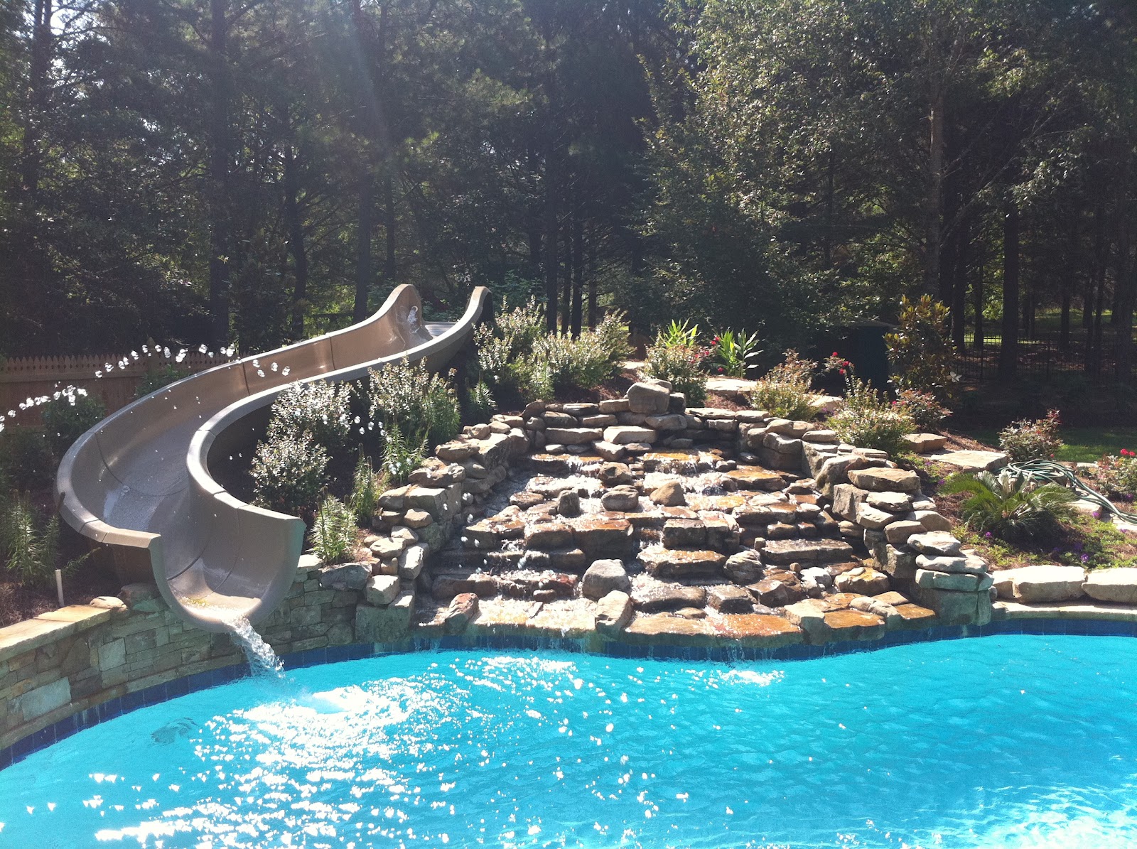 Backyard Oasis Pools