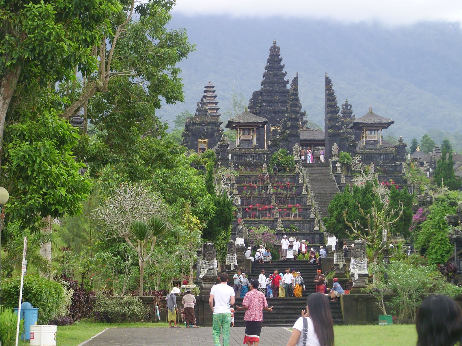 Places of Interest: Pura Besakih