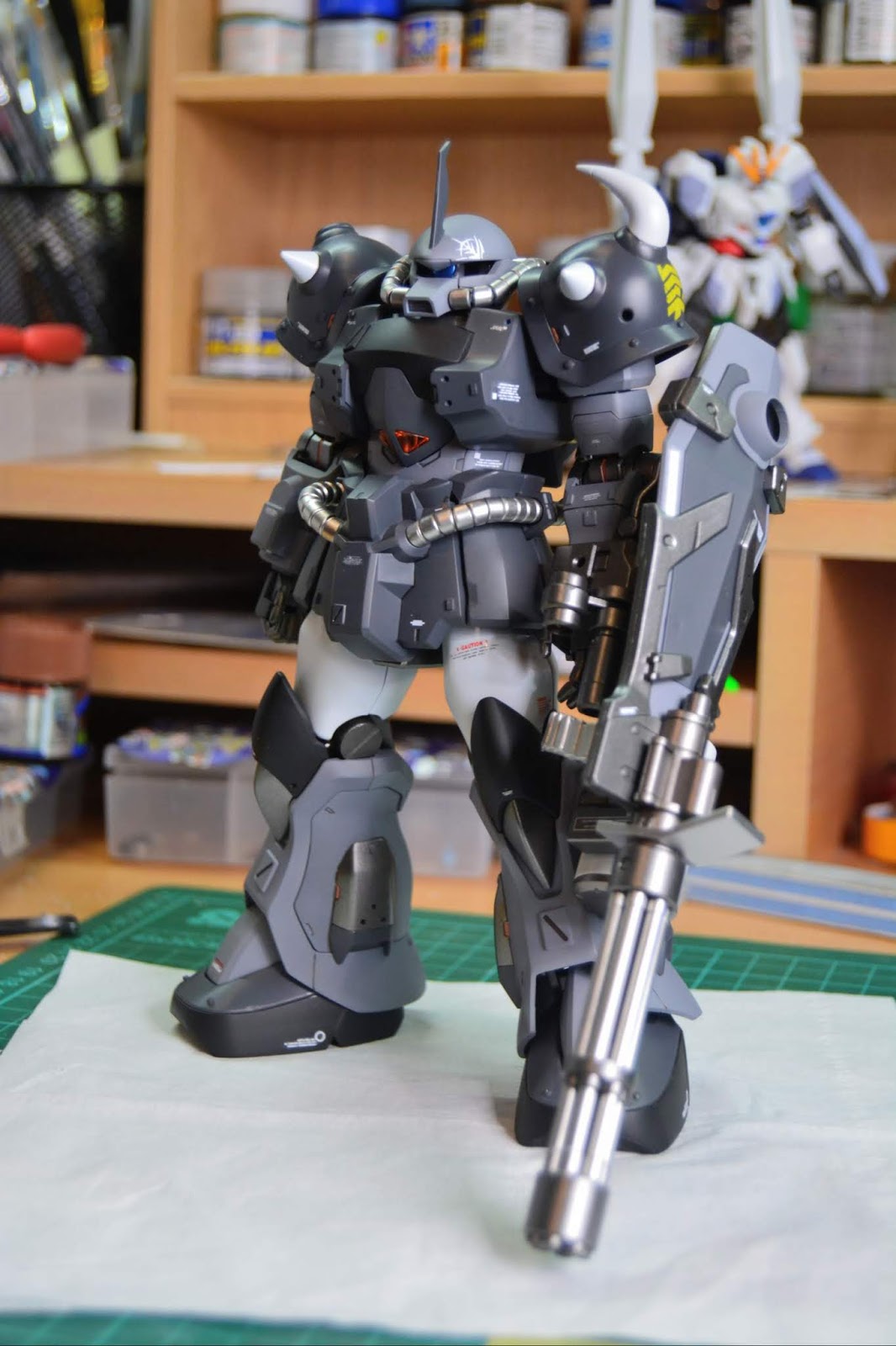 Custom Build: MG 1/100 Gouf Custom Ver. Japran