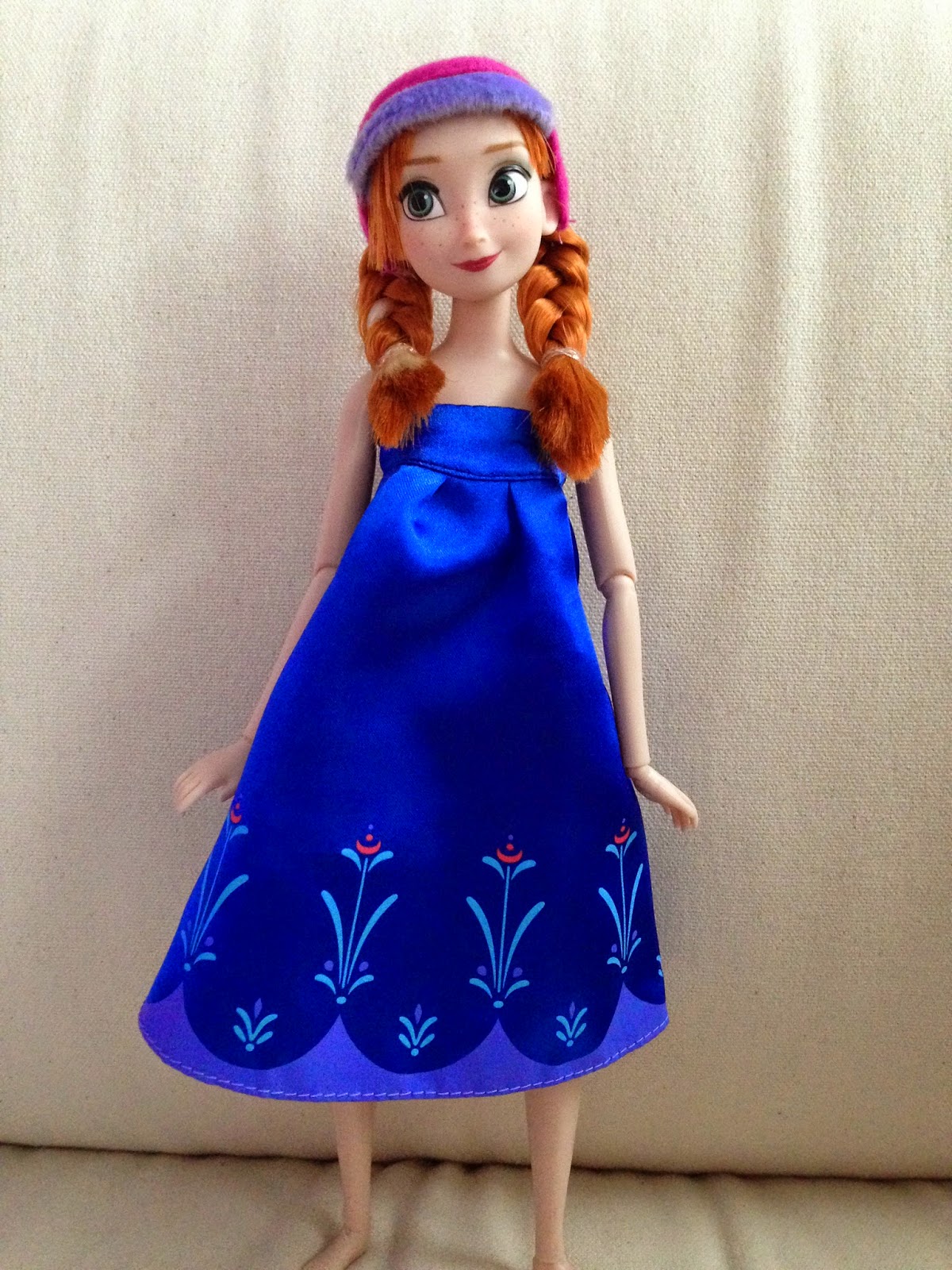 Cute and Cool Today: Mattel Anna and Elsa doll review!