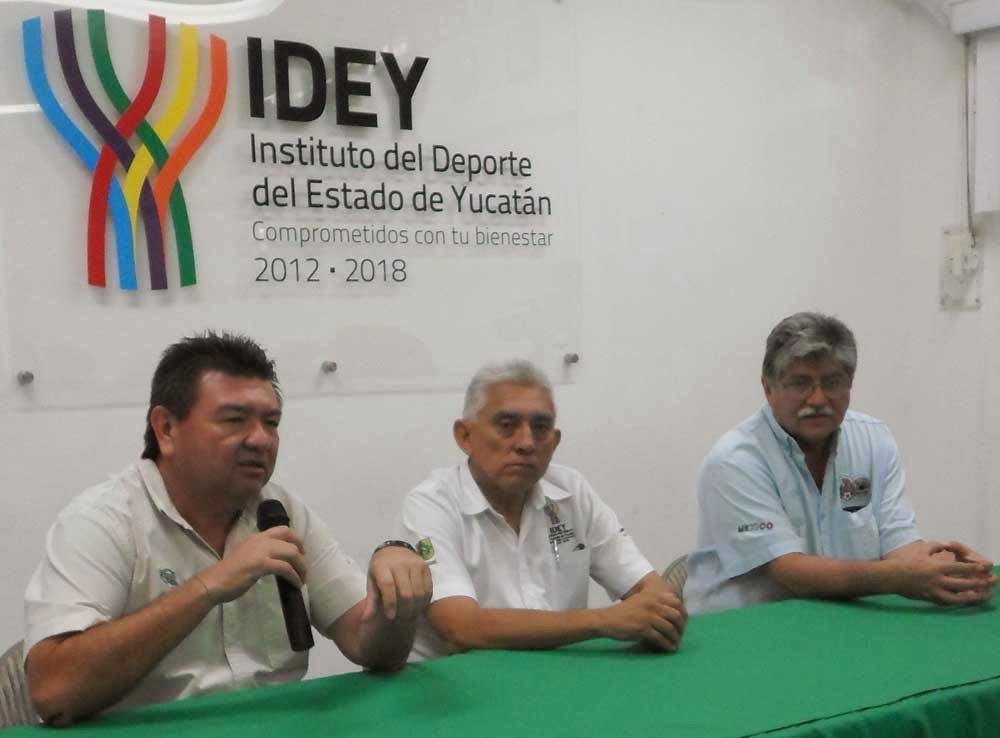 Opción, La revista: IDEY firmó convenio de colaboración con Club Itzáes ...