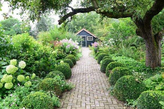 April's garden: A vidéki angol kertek 8 elengedhetetlen jellemzője / 2.rész