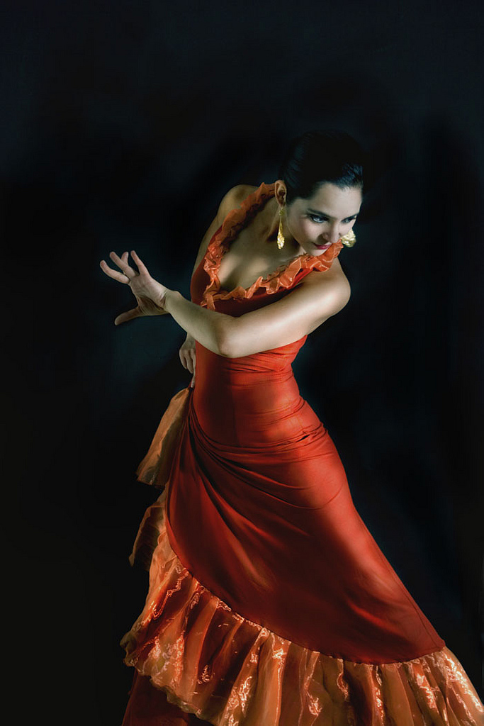 Israel Ávila White • Arte y Diseño