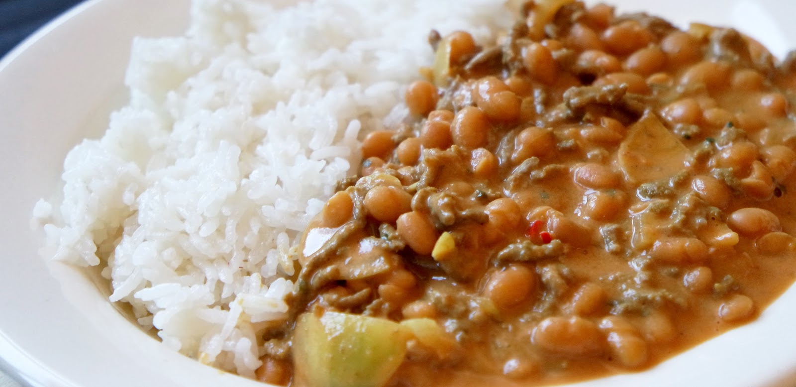 Kitchen Elf: Witte bonen en gehakt in een rijke, smaakvolle tomatensaus ...