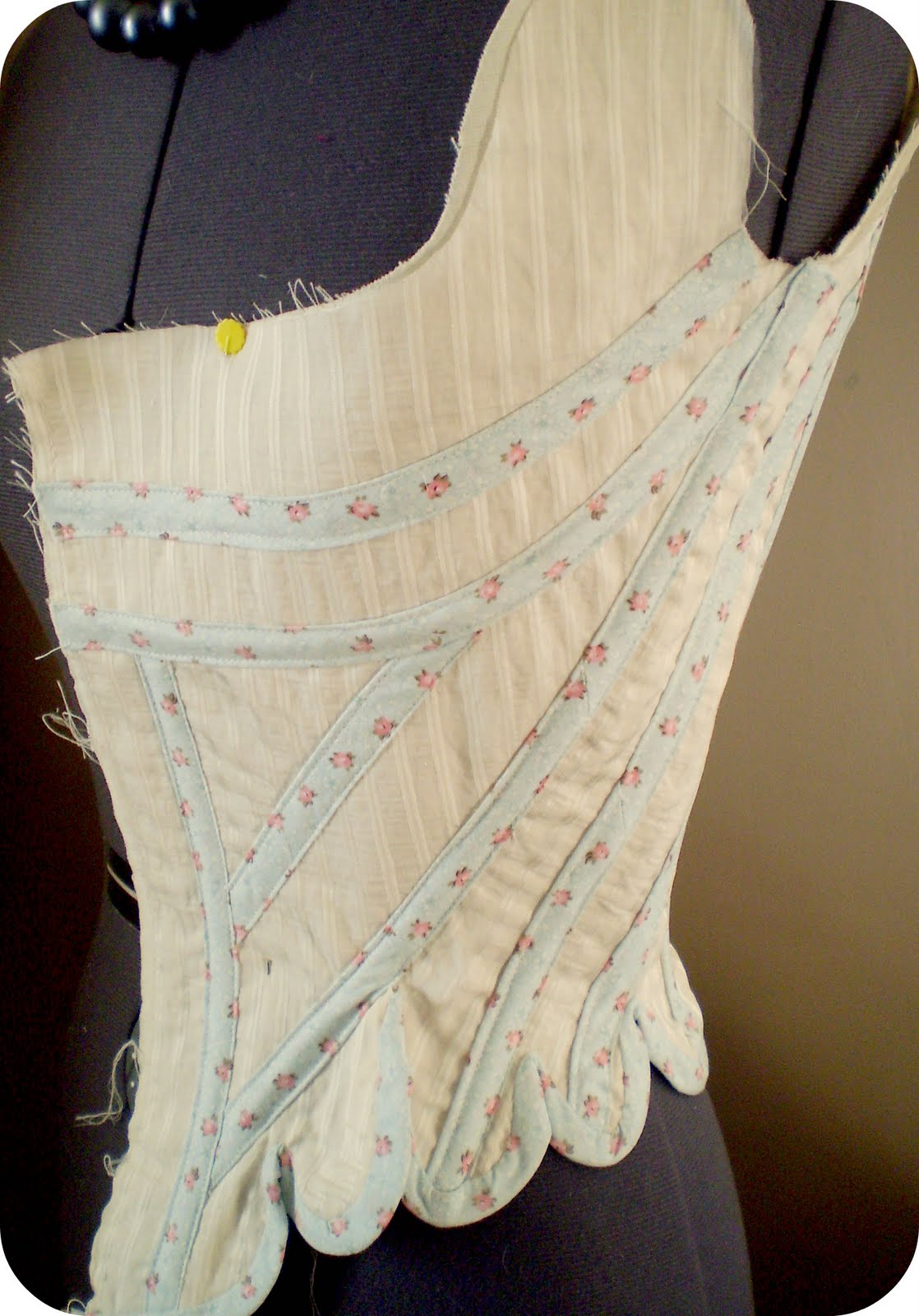18th Century style corset… – Ohhh Lulu