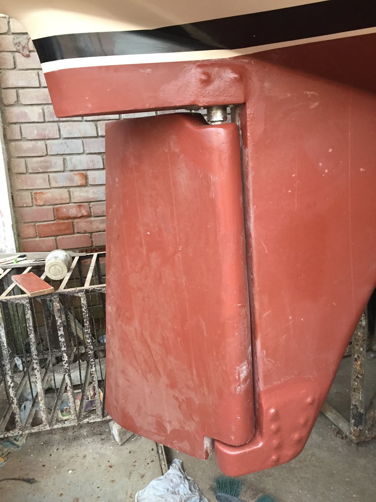 Triple support rudder system