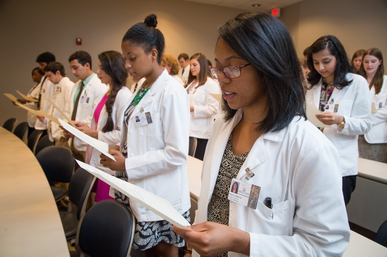 Med School Watercooler: First-Year Medical Students Take Class of 2019 Oath