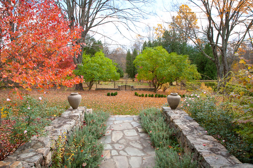 GARDENS OF THE OLD ESTATES