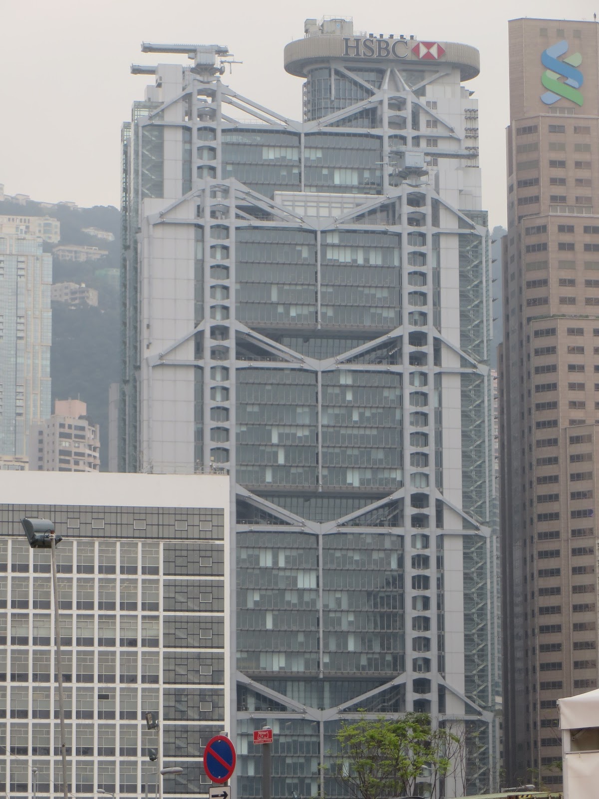 EntreVoir: HSBC Building (Hong Kong) - Norman Foster.