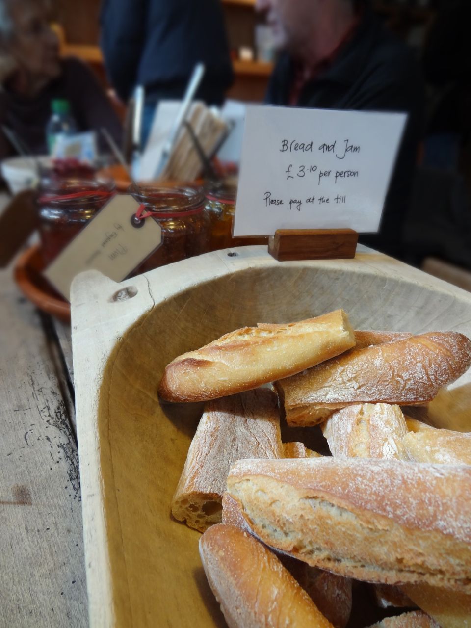 Scrumpdillyicious: Monmouth Coffee Company in Borough Market