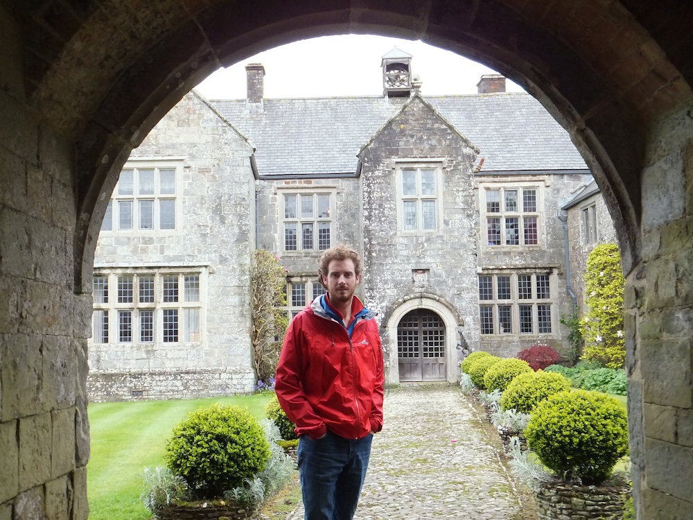 Geoff and Lucy Adventures: Colleton Manor, Gin and SUNSHINE