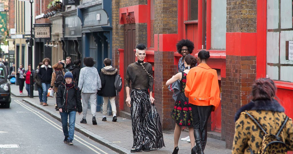 Shadows & Light: Fashion Flash Mob