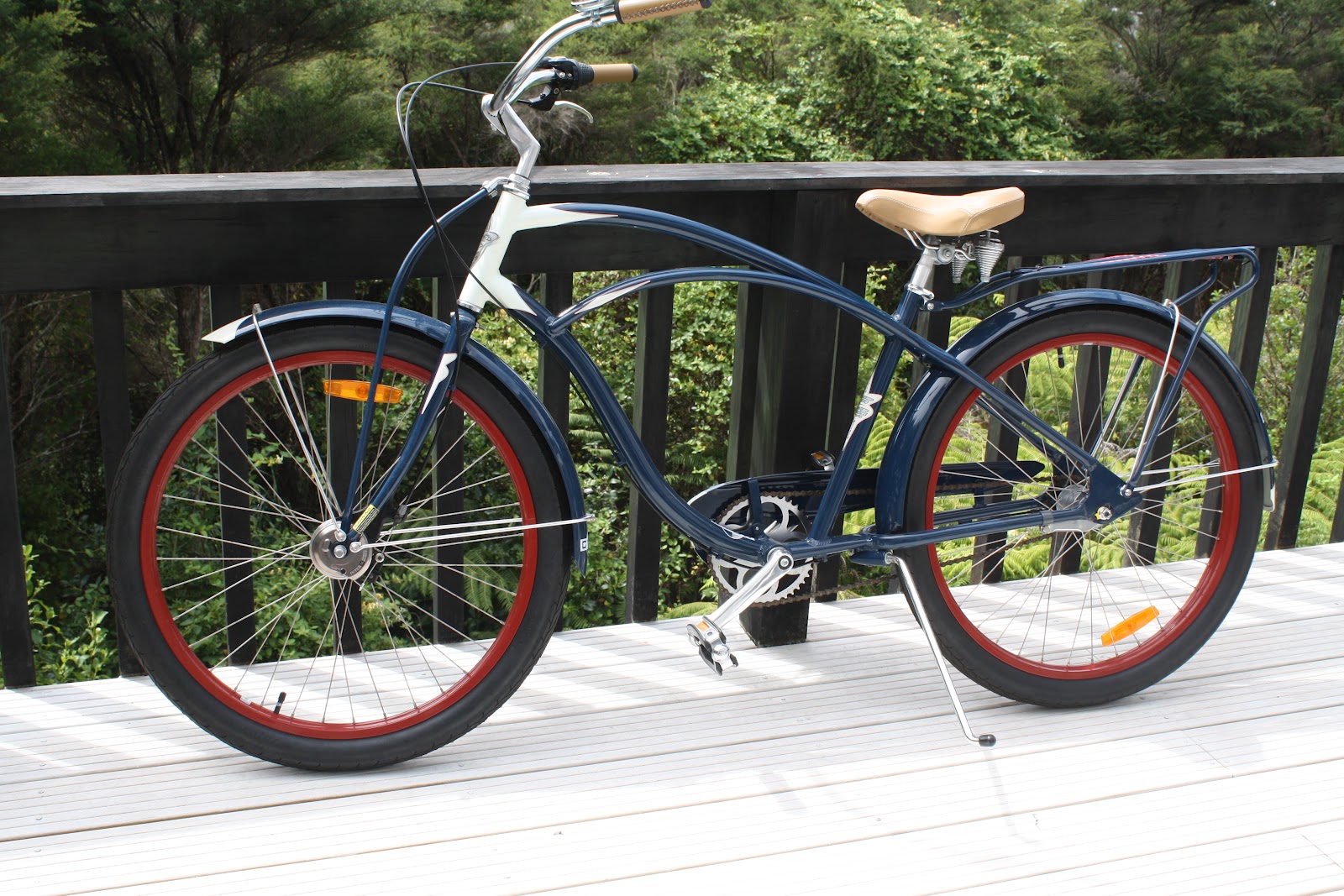 Little Bear Studio: "Riding along on a pushbike honey"