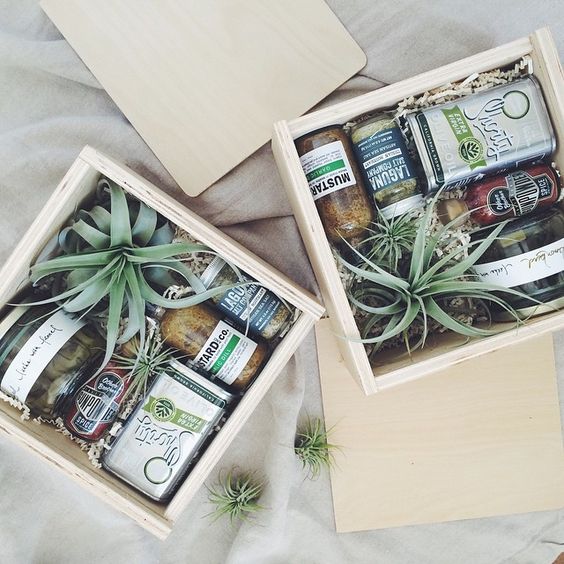 DIY Gifts: 20 Foodies Gift Kit Ideas - Nature Whisper