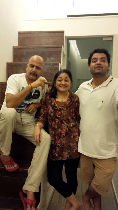 Bollywood Actress Anushka Sharma Family Photos