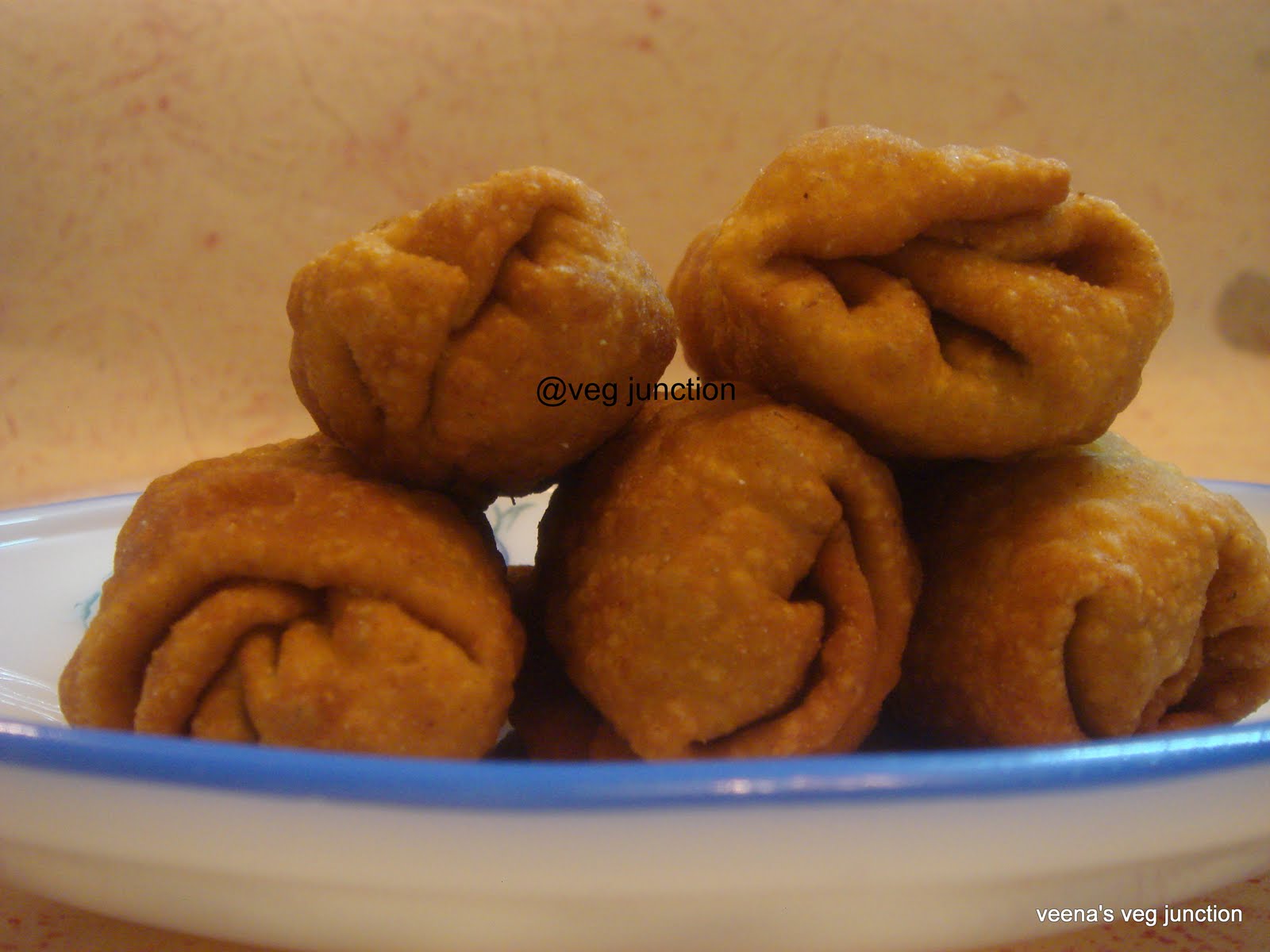 Pudachi Wadi /Coriander Rolls - Veenas Vegnation