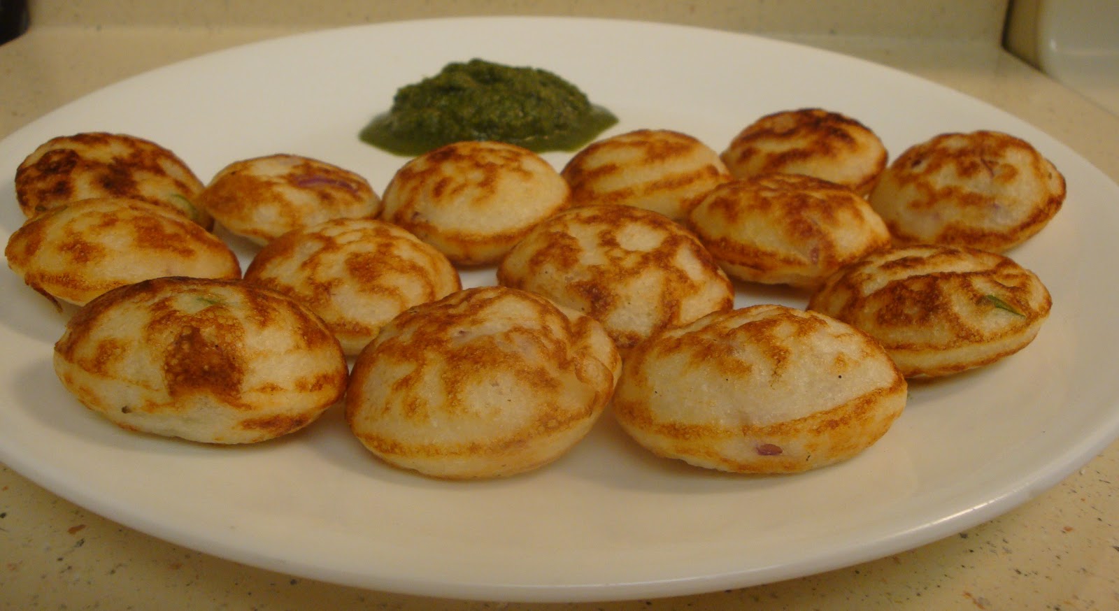 Indian Recipes: Paddu (or Gundponglu)