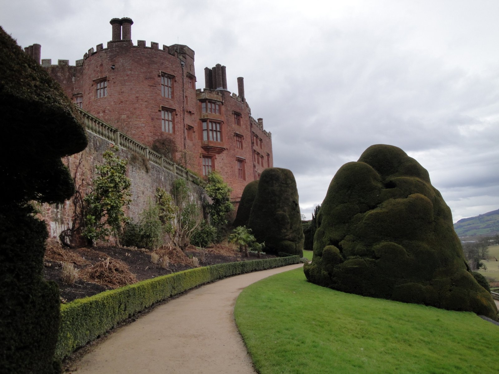 Alistair's Walks: A Short Wander Around Powis Castle Gardens