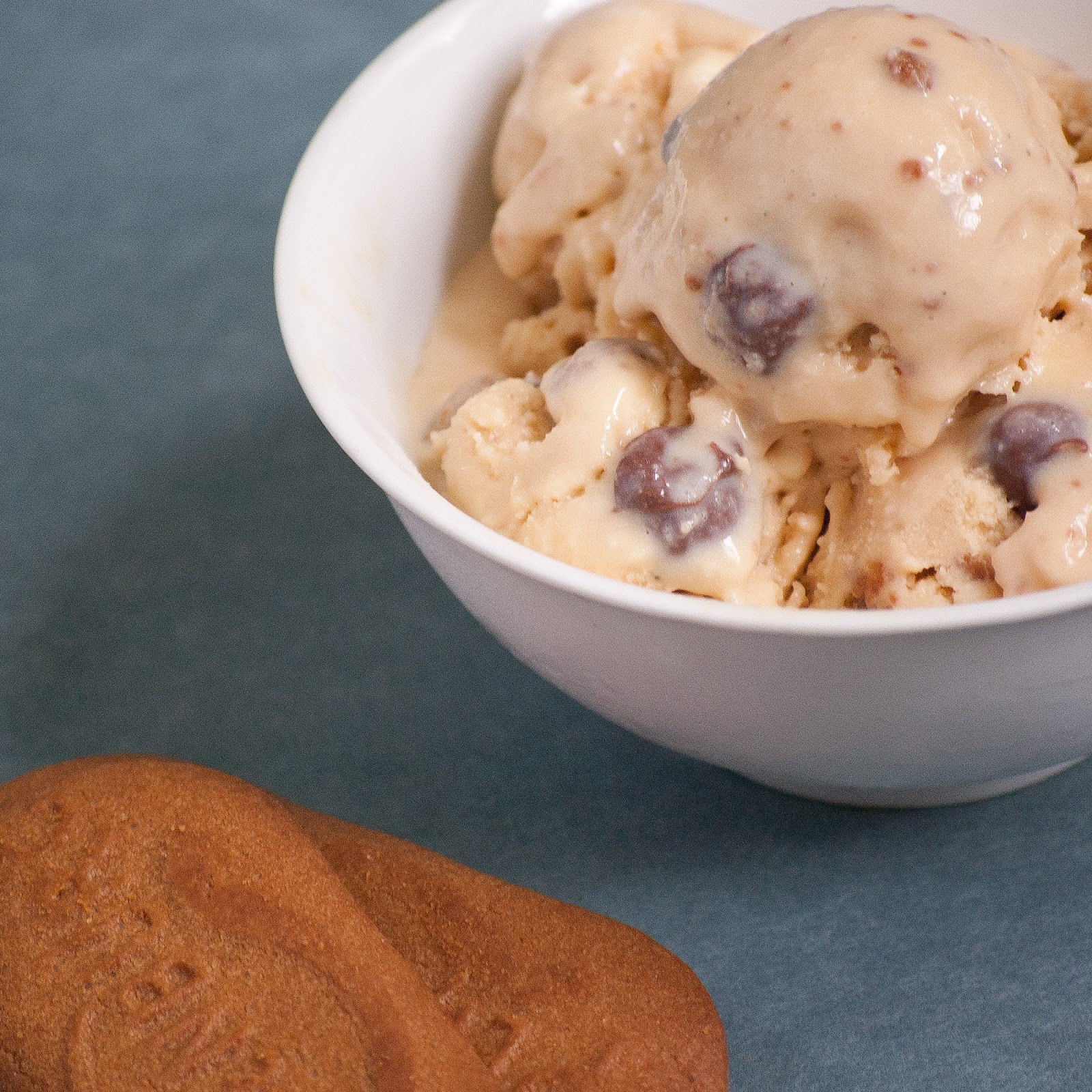 The Munchie Monster: Biscoff Ice Cream With Chocolate Biscoff Truffles