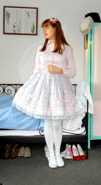 Amoris: Dress up to cheer up