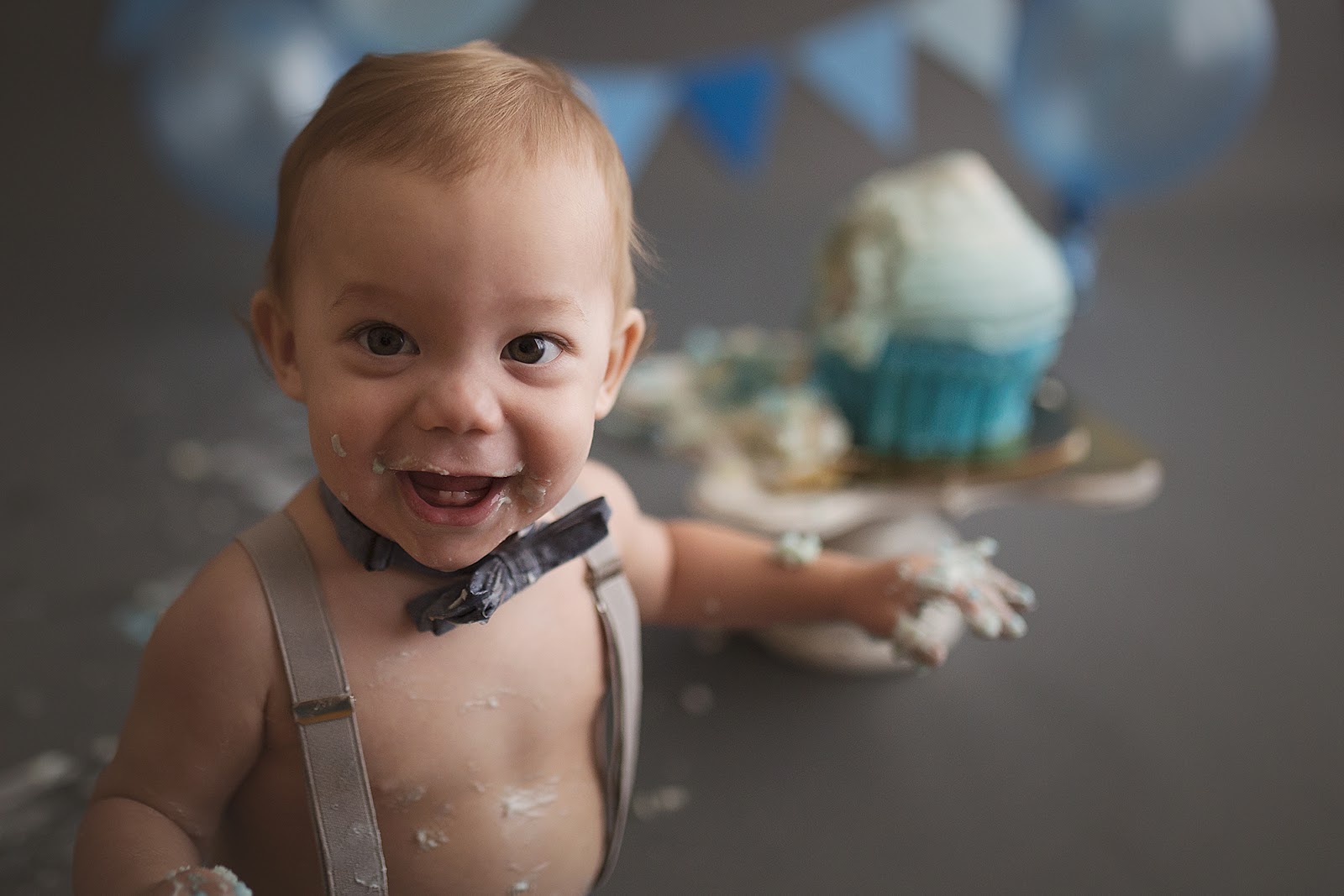 Corrie Michael Photography: ONTARIO CAKE SMASH SESSION | BRANTFORD ...