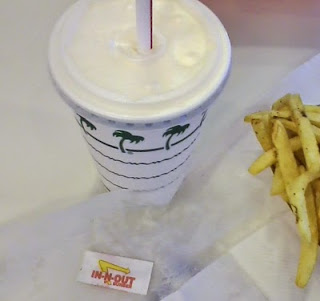 Richard Reviews Everything : In N' Out Vanilla Shake