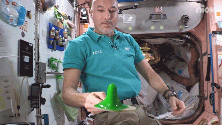 NickALive!: The Science of Slime in Space: Examining Liquid Behavior in ...