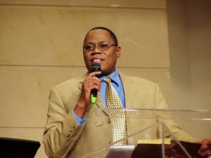 WATCHMAN AFRICA : Dr .Myles Munroe’s Uganda tour to Uganda: An ...