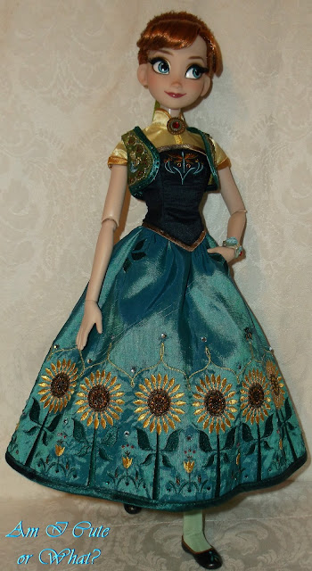 A Focus on the Cute: Review: Disney Limited Edition Frozen Fever Anna Doll