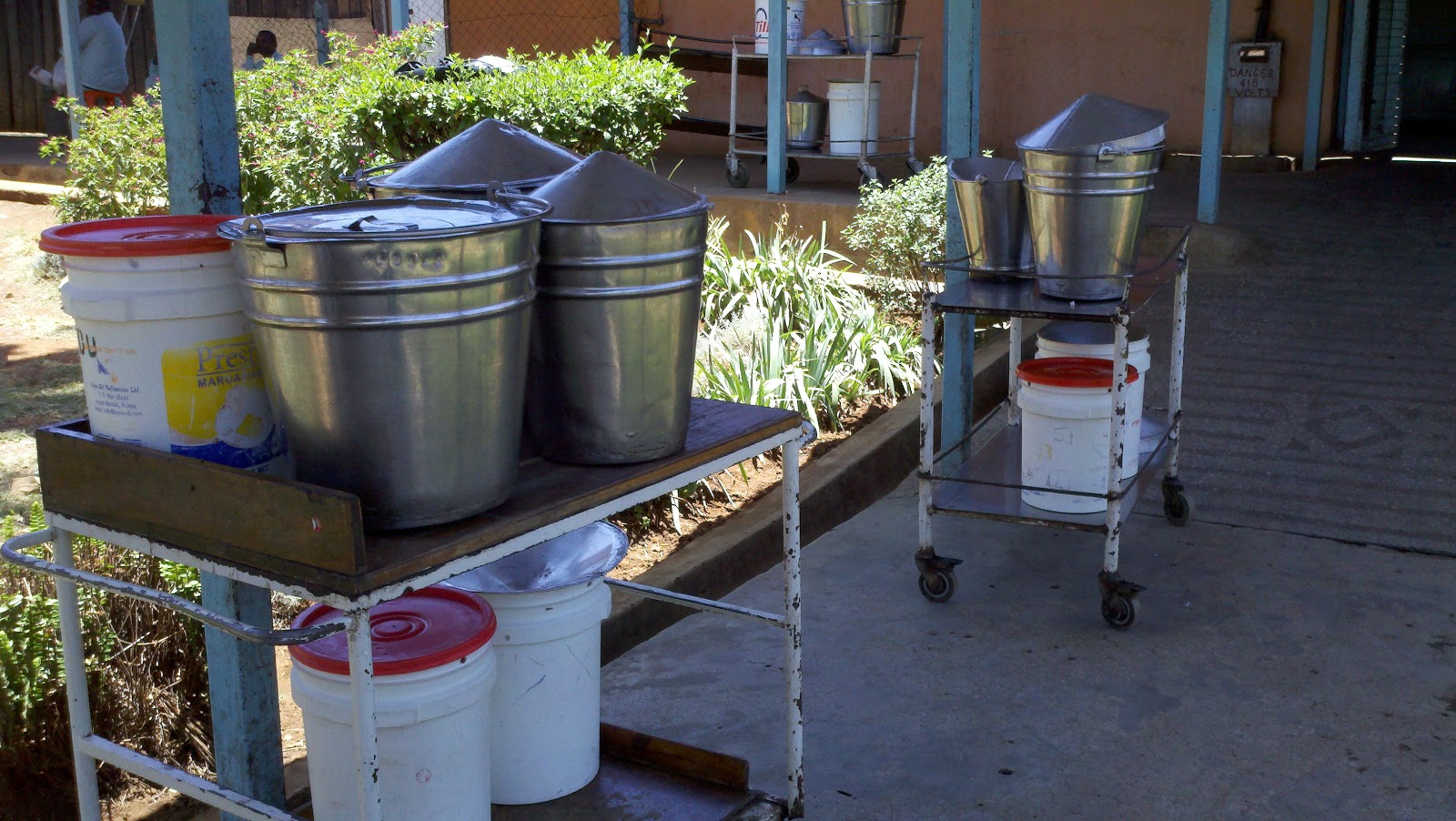 Volunteering in Kenya: What a place! MTRH - Moi Teaching and Referral ...