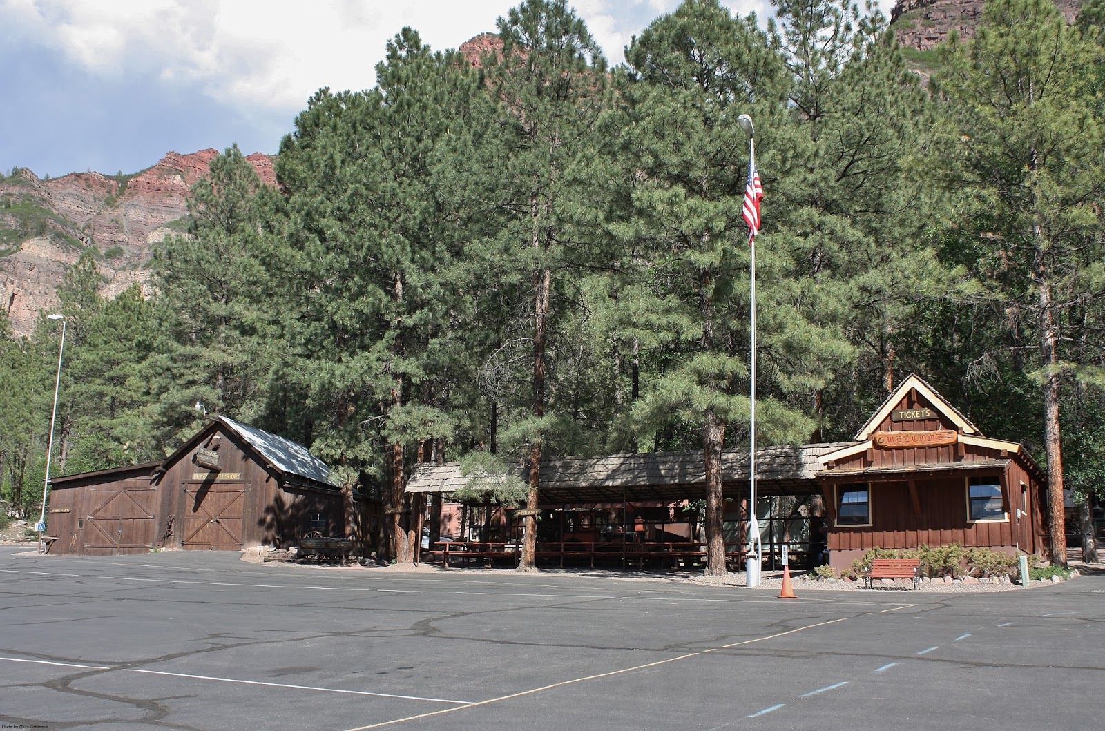 The Southwest Through Wide Brown Eyes: The Bar D Chuckwagon in Durango ...