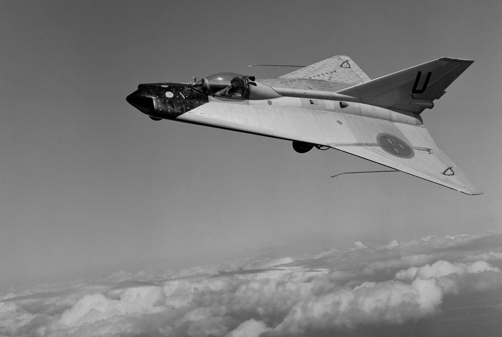 SI VIS PACEM, PARA BELLUM: Il Saab 35 Draken, noto anche come J 35