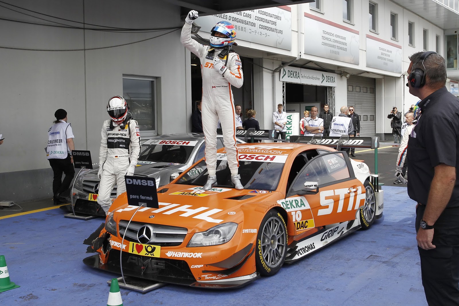 2013 DTM : ROBERT WICKENS WINS NÜRBURGRING DTM