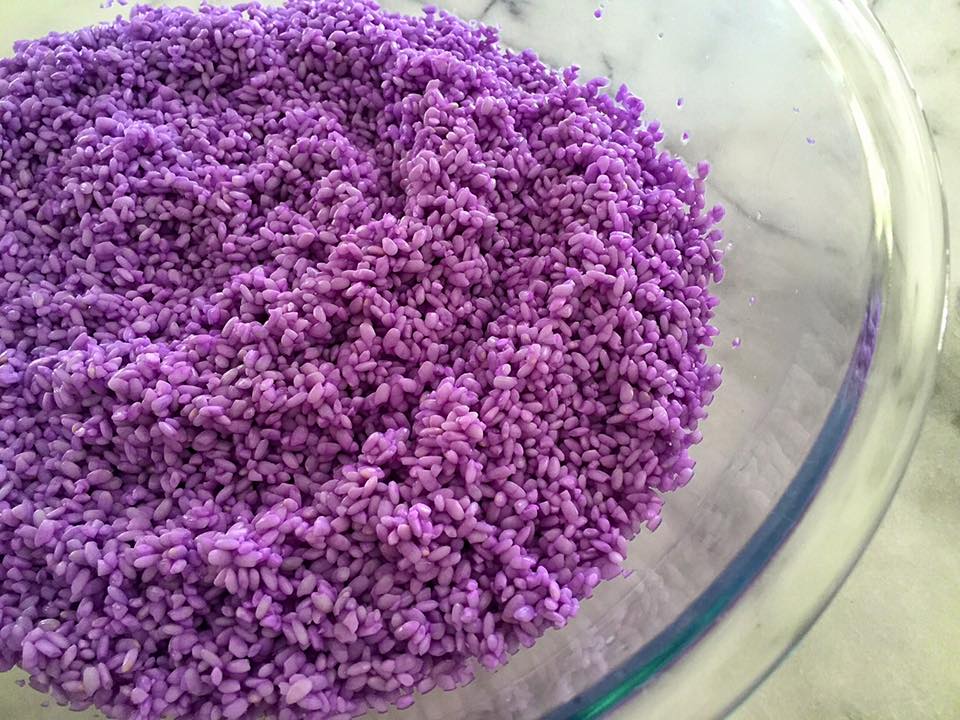 The Spices Of Life . . .: Xôi Lá Cẩm (Magenta Sticky Rice)