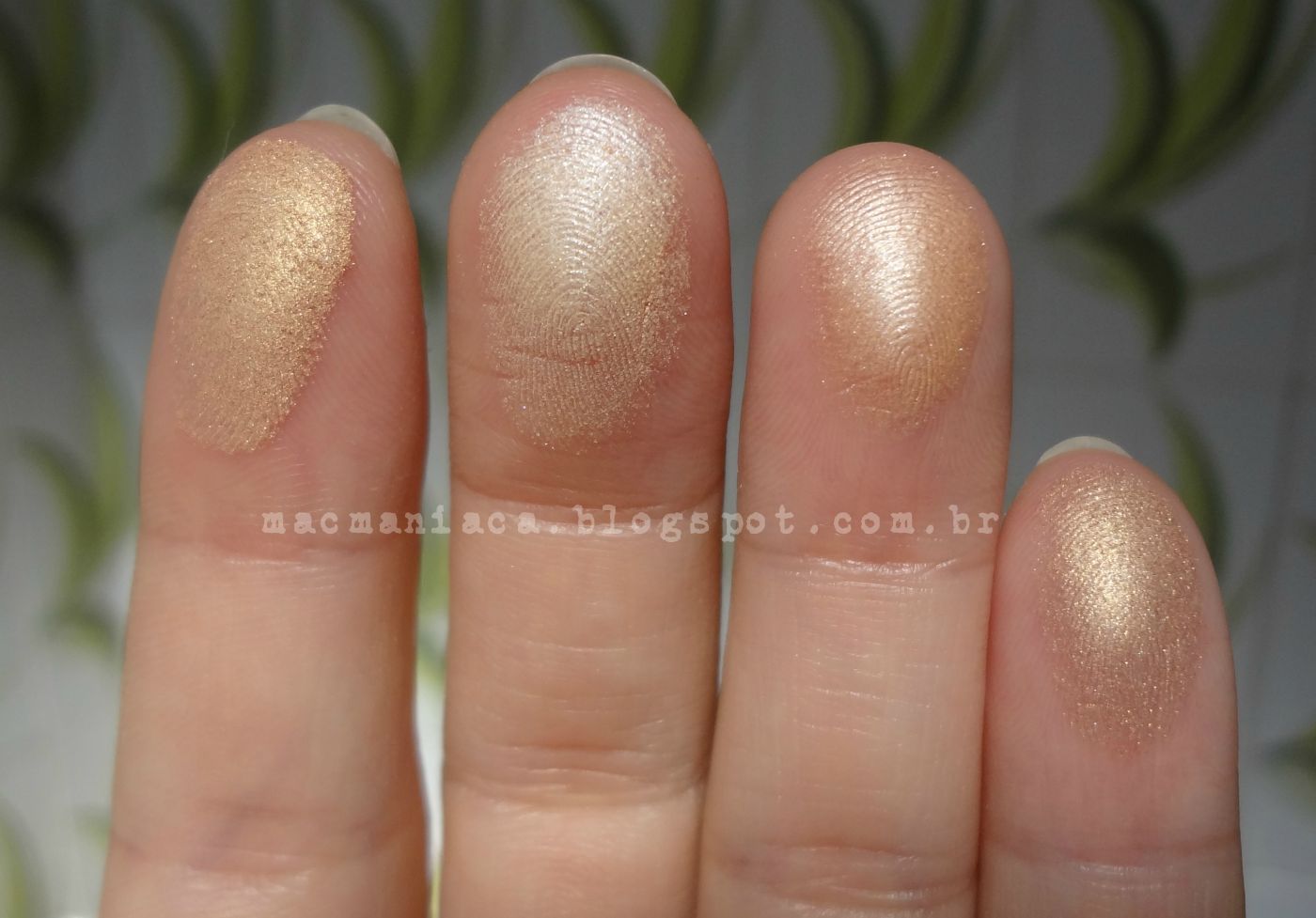 SWATCHES E RESENHA: COOL BRONZER E GOLDEN BRONZER DA E.L.F. | M•A•Cmaniaca