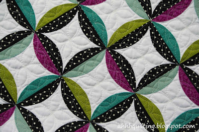 Small Wall Quilt #3 --Peels - Ahhh...Quilting